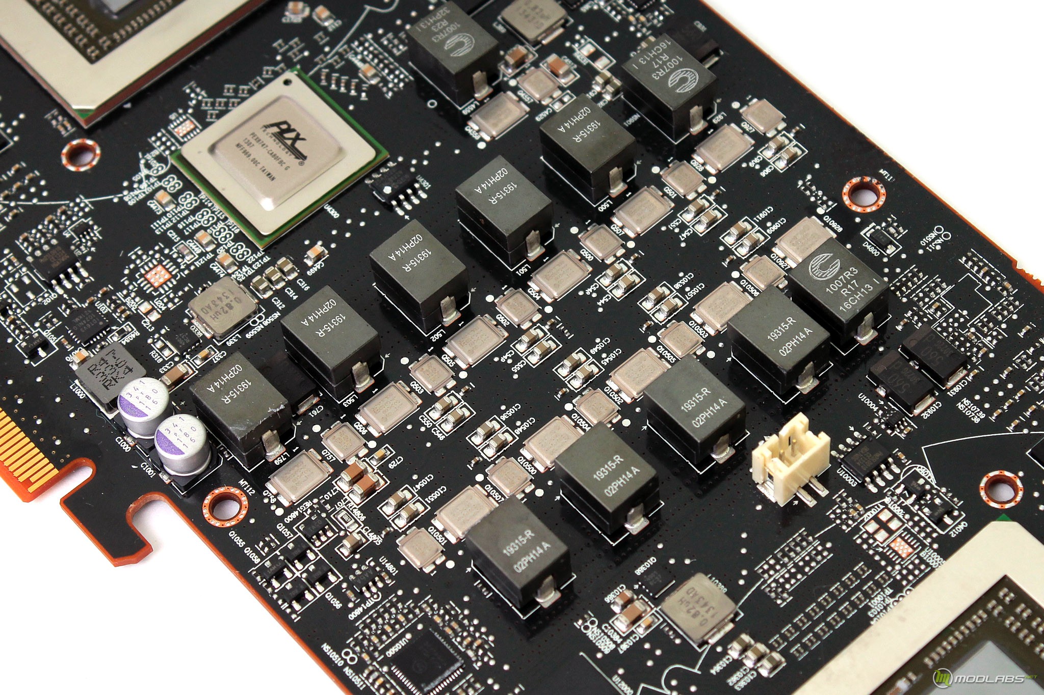 Две головы хорошо. Обзор и тестирование AMD R9 295x2 | Обзоры ...